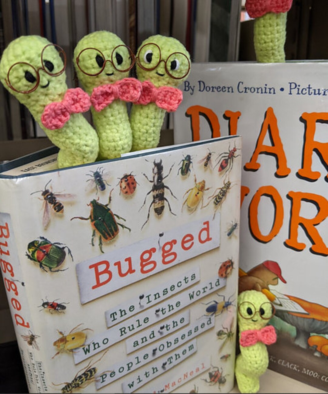 Crochet Bookworm Amigurumi Pattern - Etsy