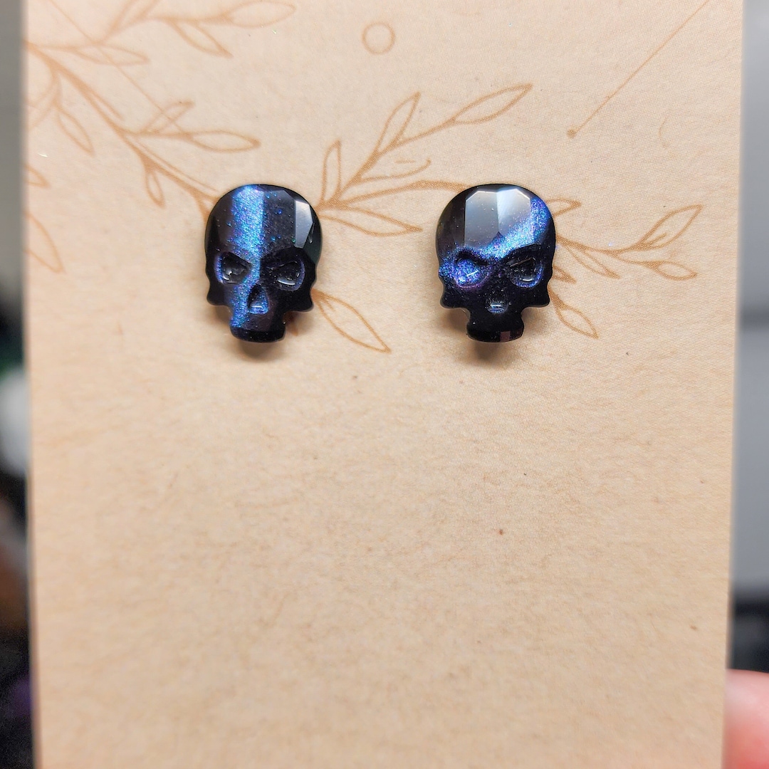Skull Star Trail Stud Earrings, Spooky Halloween Stud, Faceted Crystal ...