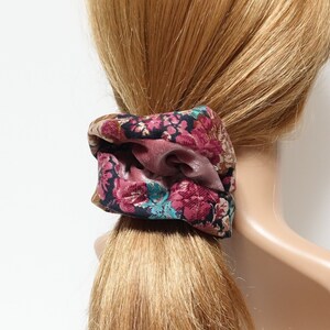 Small Flower Print Edge Velvet Scrunchies Trim Decorated Scrunchy Women ...