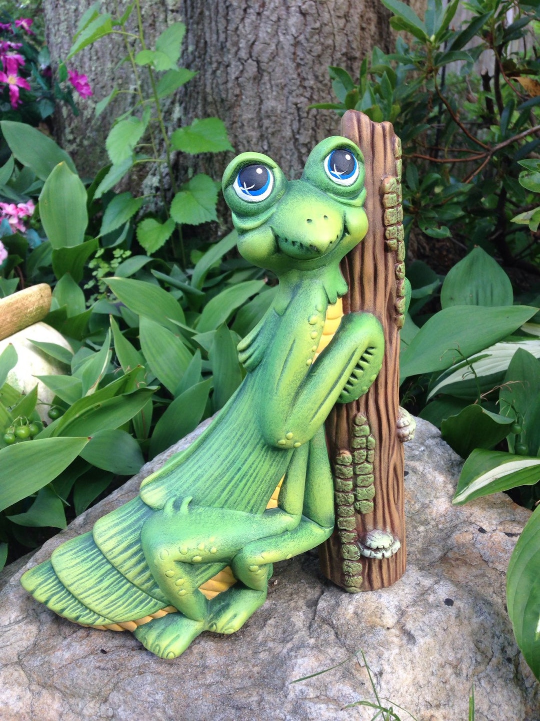 Praying Mantis -- Ceramic Garden Art - Etsy