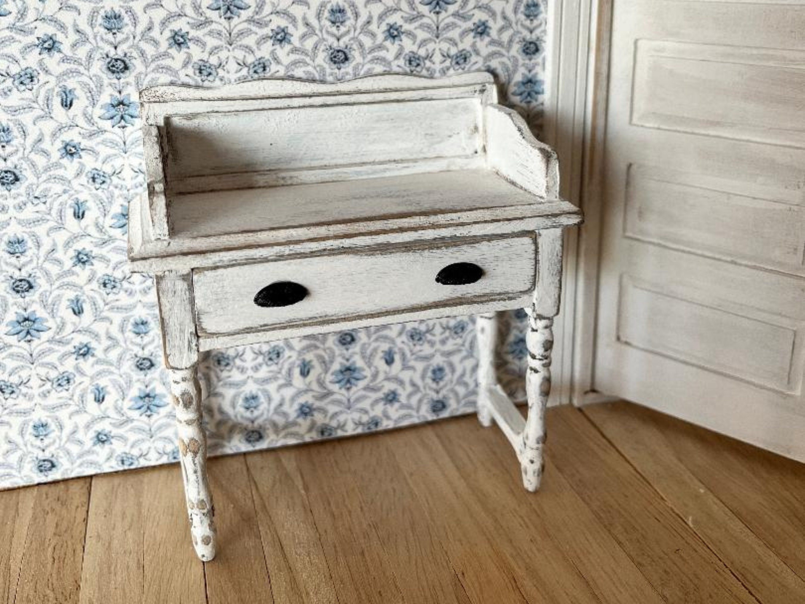 Miniature Painted Desk Cottage Style White Shabby Chic Desk or Vanity 1 ...