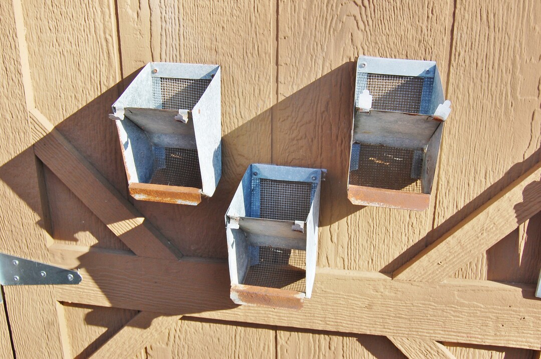 Set 3 Galvanized Tin Metal Rabbit Feeder Bins/ Garden Planters ...