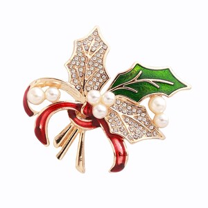 Rhinestone Holly Leaf Christmas Brooch: Crystal Pearl Holiday Pin - Etsy