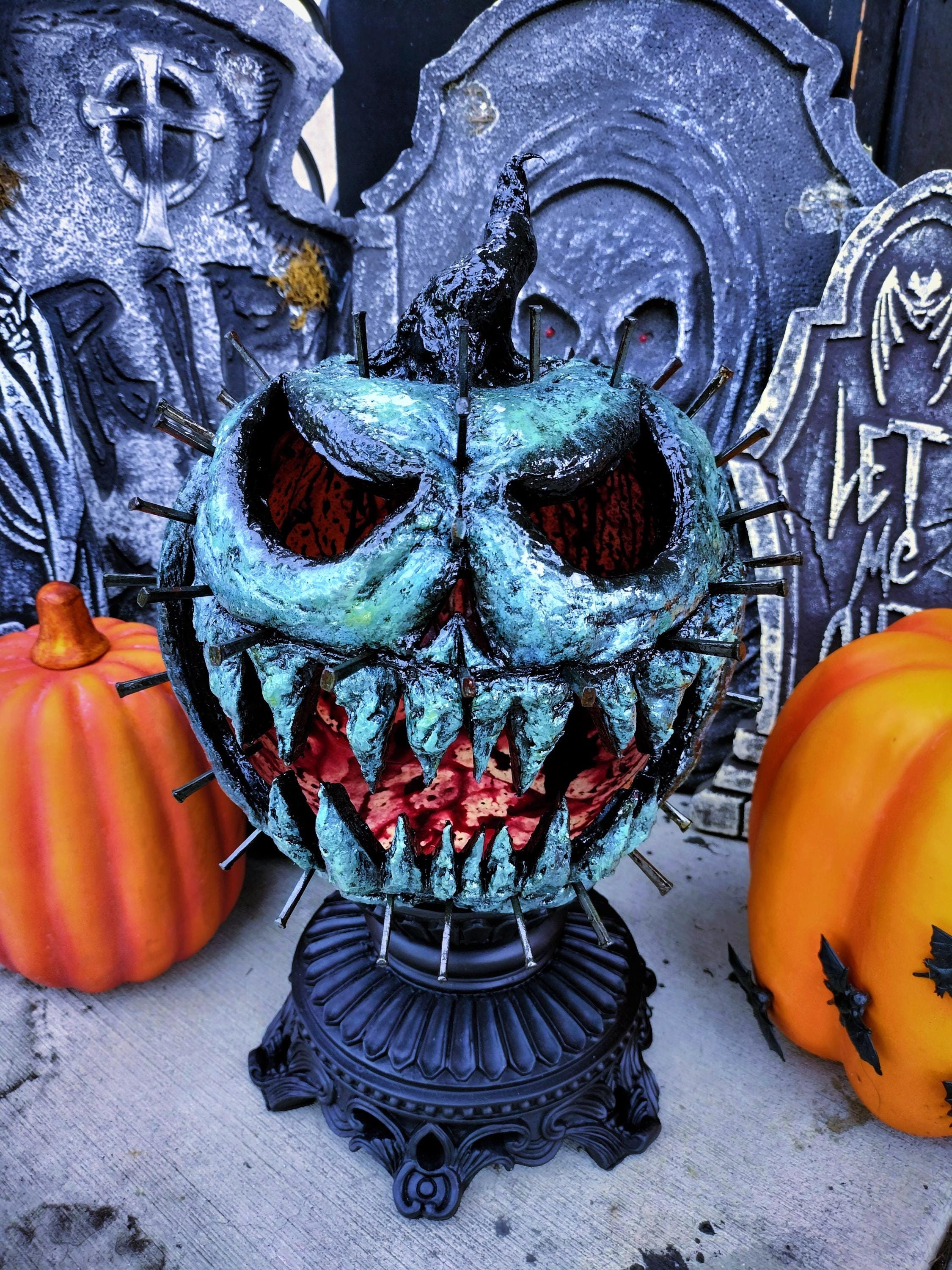 Haunted Misfit Bloody Hellraiser Horror Pinhead Pumpkin Jack-o-lantern Sculpture Art Halloween ...