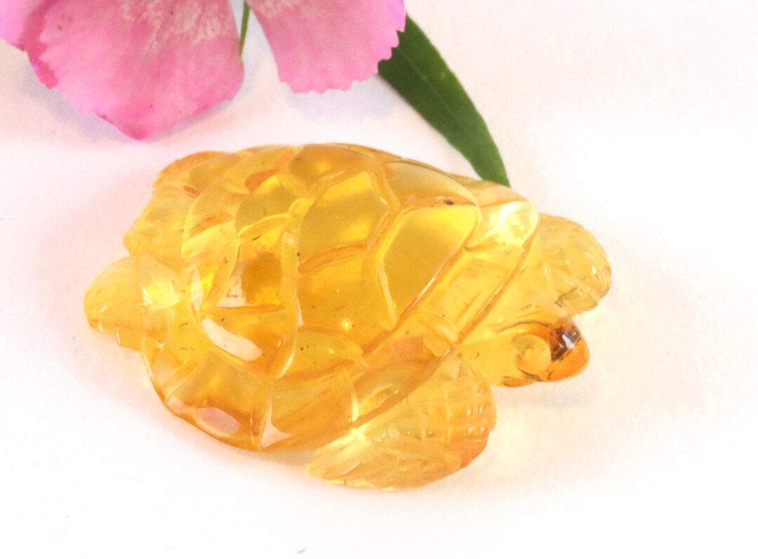 Turtle Amber Figurine – Symbol of Peace | Hand-carved Amber Sculpture ...