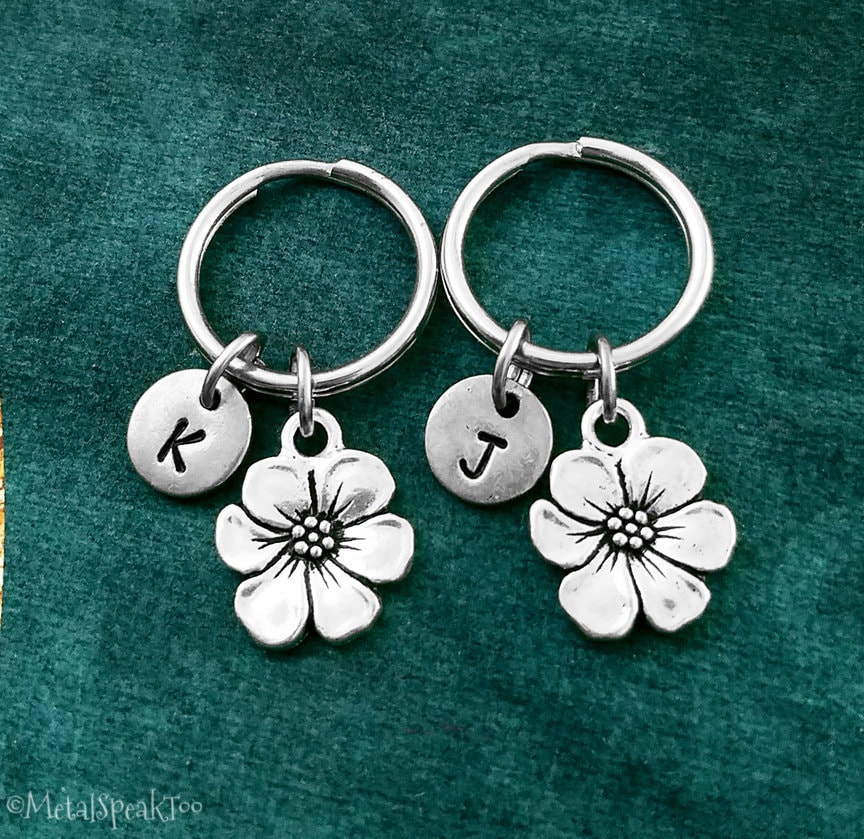 Flower Keychain SET of 2 SMALL Flower Keyrings Bridesmaid - Etsy