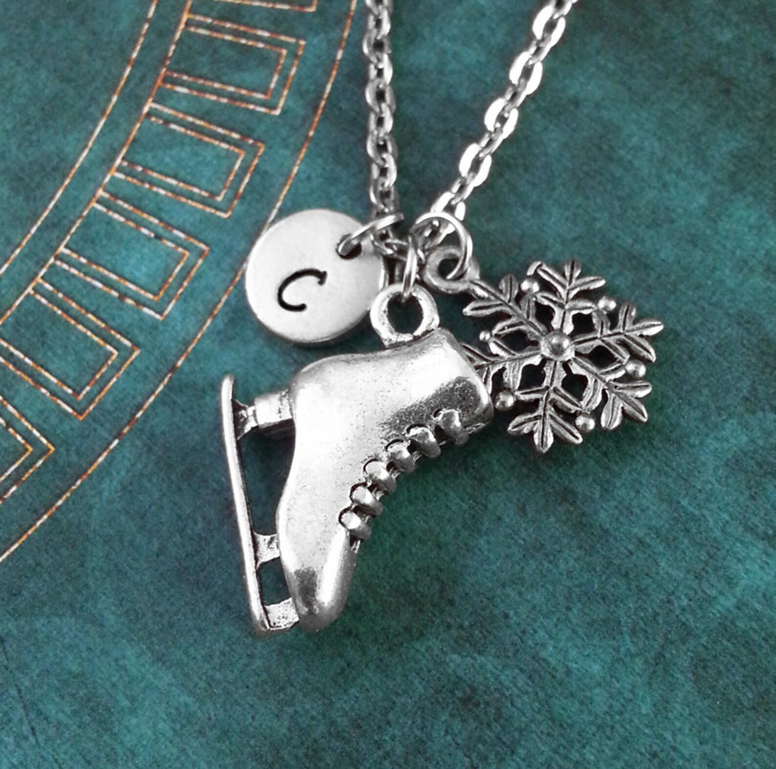 Ice Skate Keychain Personalized Keychain Snowflake Keyring - Etsy