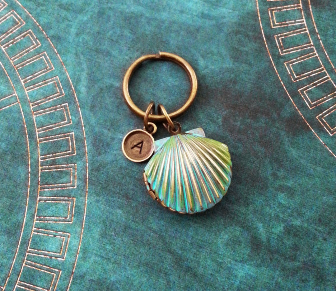 Clam Keychain SMALL Blue Clam Keyring Patina Clam Patina Keychain ...