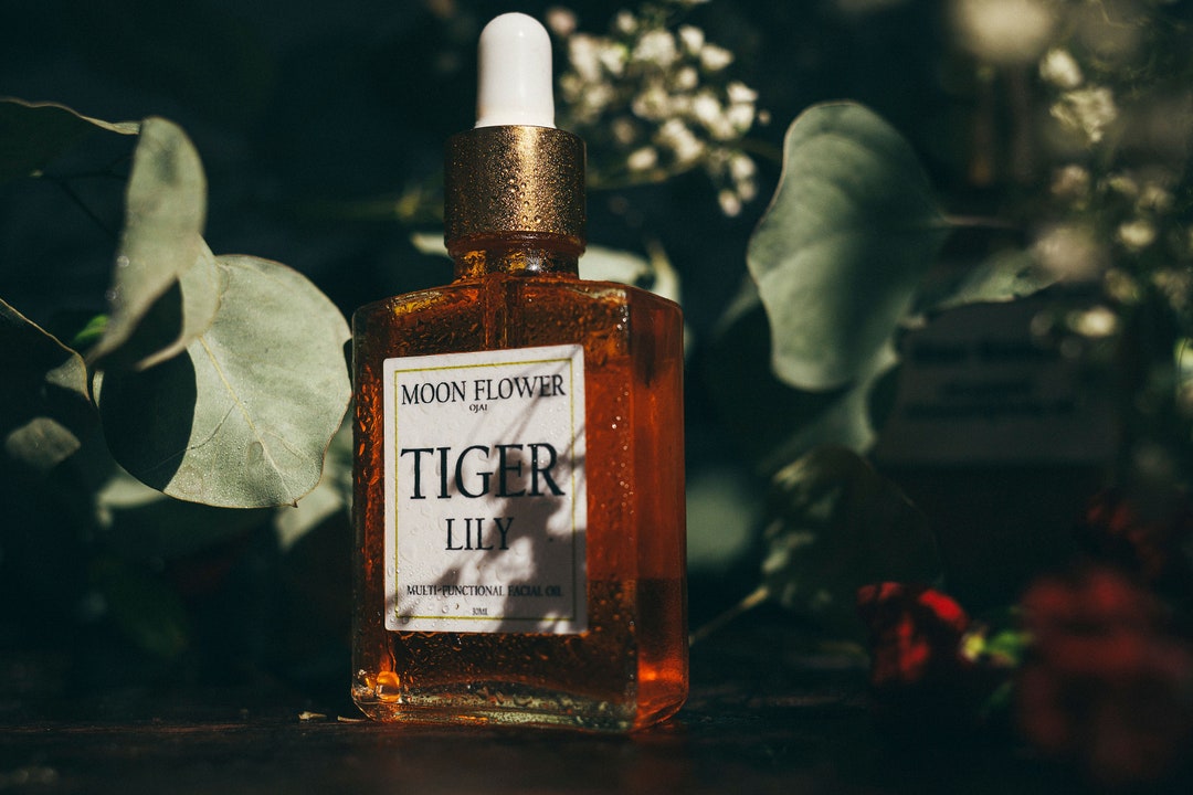 Tiger Lily Facial Oil, Botanical Oils, After Shower, Organic Skin Care ...