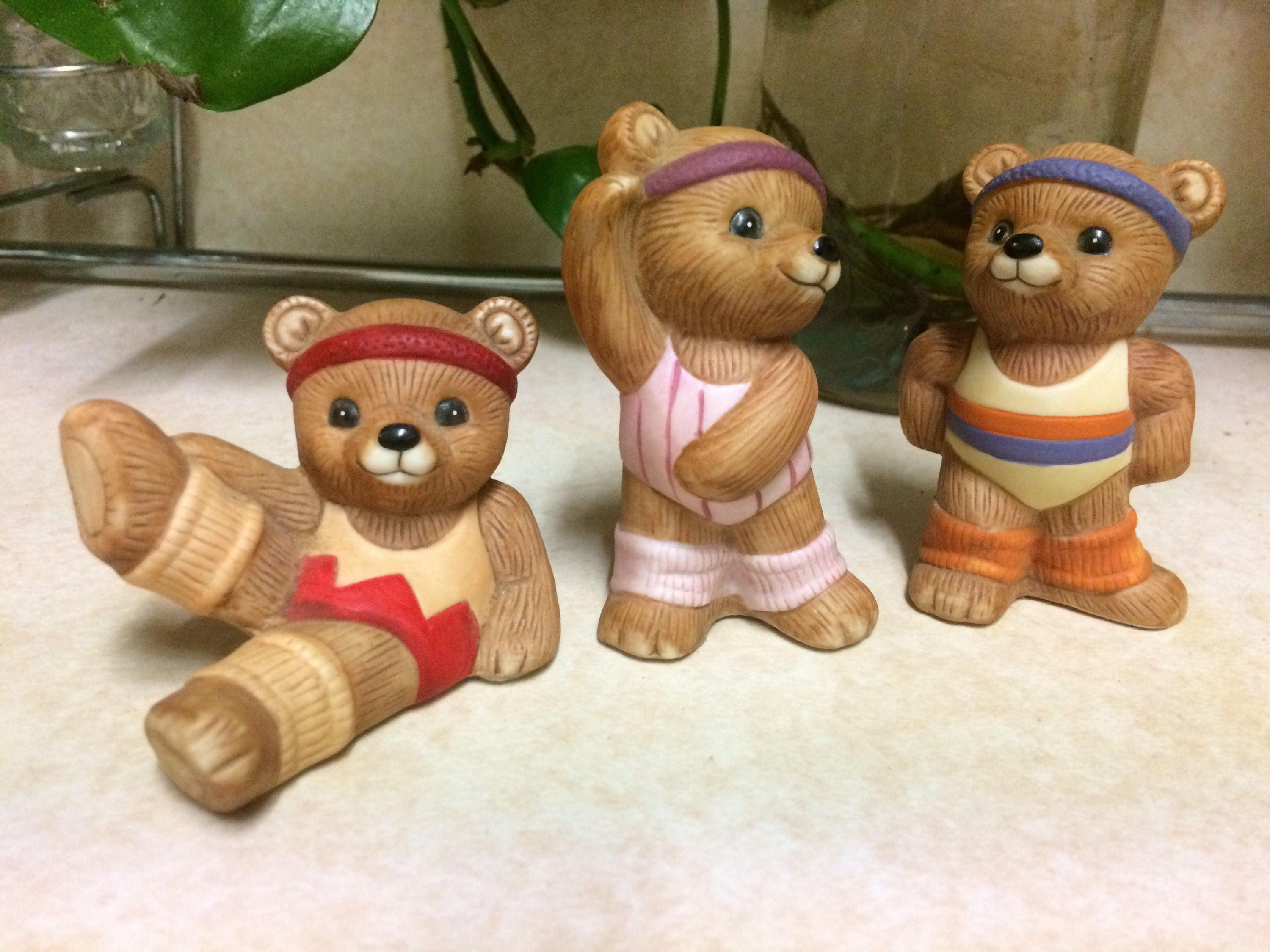 Home & Living 3 Homco Western Bears Statues etna.com.pe