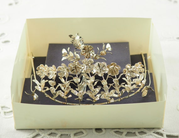 Vintage German Myrtle Bridal Crown and Boutonniere, S… - Gem