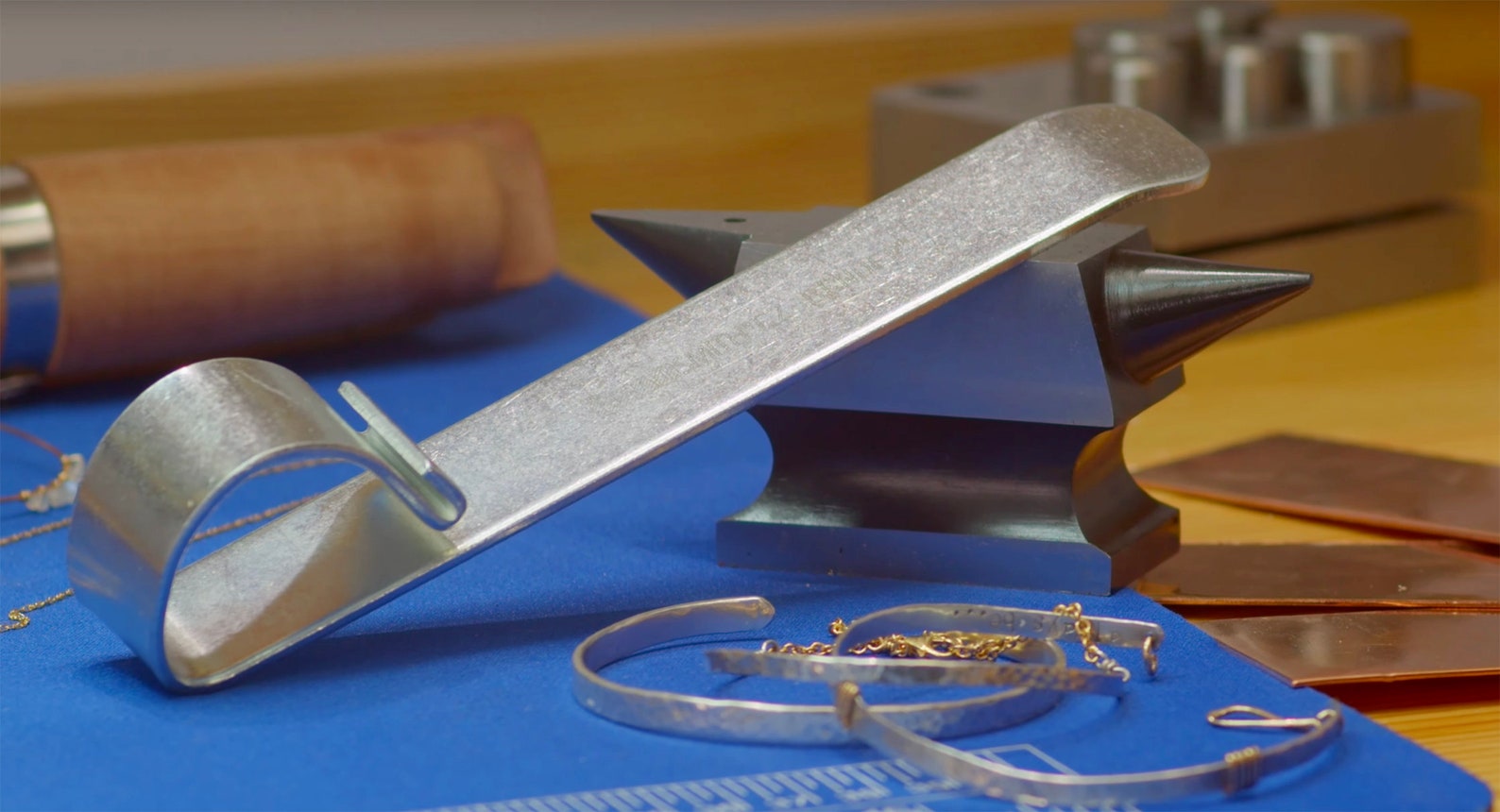 Metal Ez-bender™ Jewelry Tool Mandrel for Cuff and Oval | Etsy