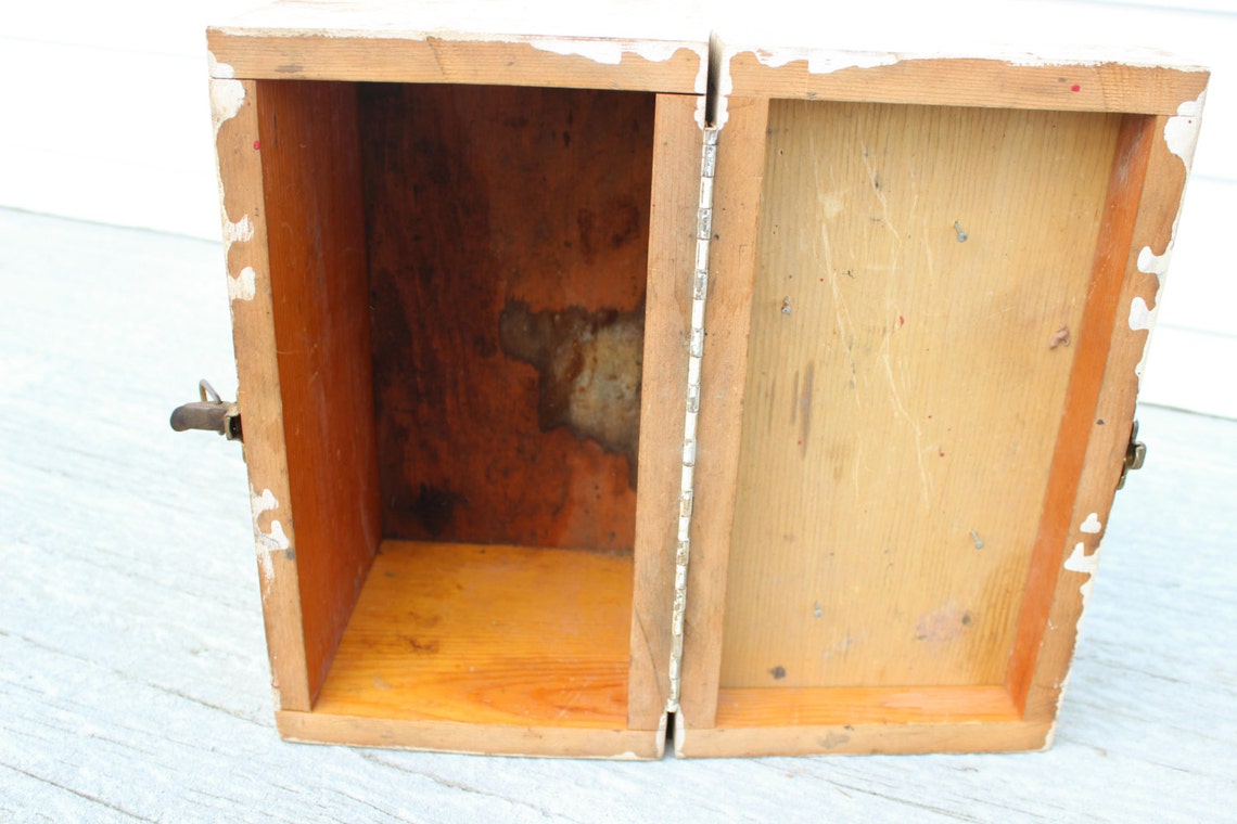 Vintage White Wooden Tool Box Distressed Paint, Covered Tool Chest ...