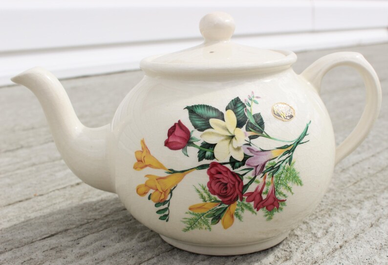 Arthur Wood Teapot England, Flower / Floral Pattern Shelton - Etsy