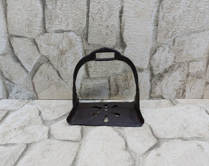Vintage Iron Stirrup, Antique Metal Stirrup, Horse Stirrup, Equestrian ...