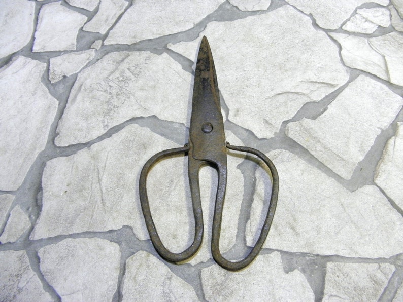 Vintage Primitive Hand-forged Iron Scissors Antique - Etsy