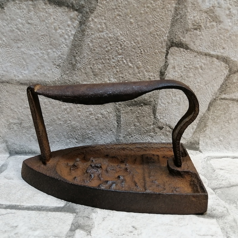 Antique Sad Iron - Etsy