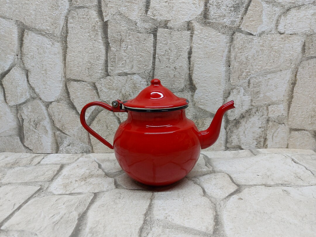Enamel Kettle, Vintage RED Enamel Teapot, Red Kettle, Retro Kitchen ...