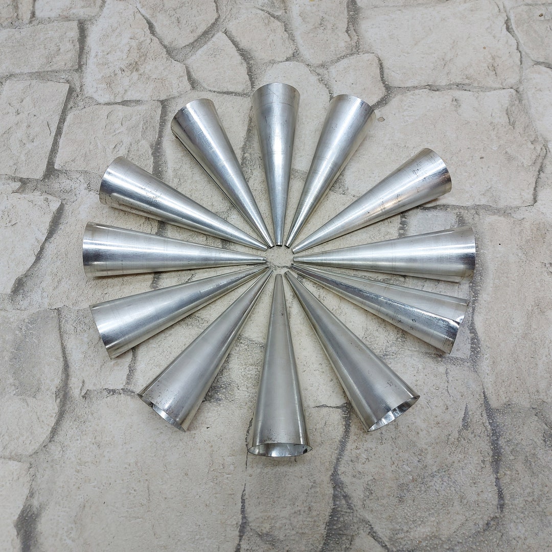 Vintage Metal Cone Molds - Set of 12 Retro Baking Tins - Etsy