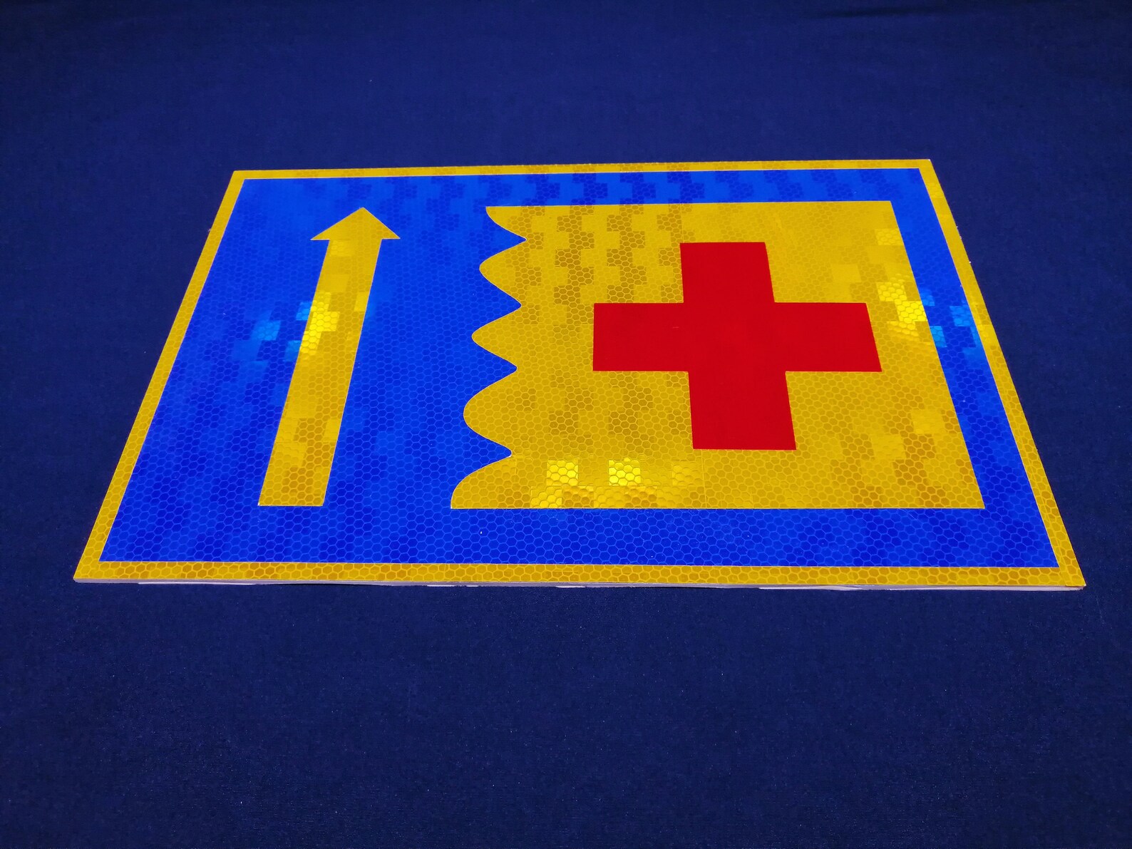 Vintage PLASTIC Sign Red Cross First Aid Station Sign - Etsy