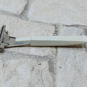 SCHICK INGECTOR RAZOR Vintage Schick Injector Razor With Blades Gift ...