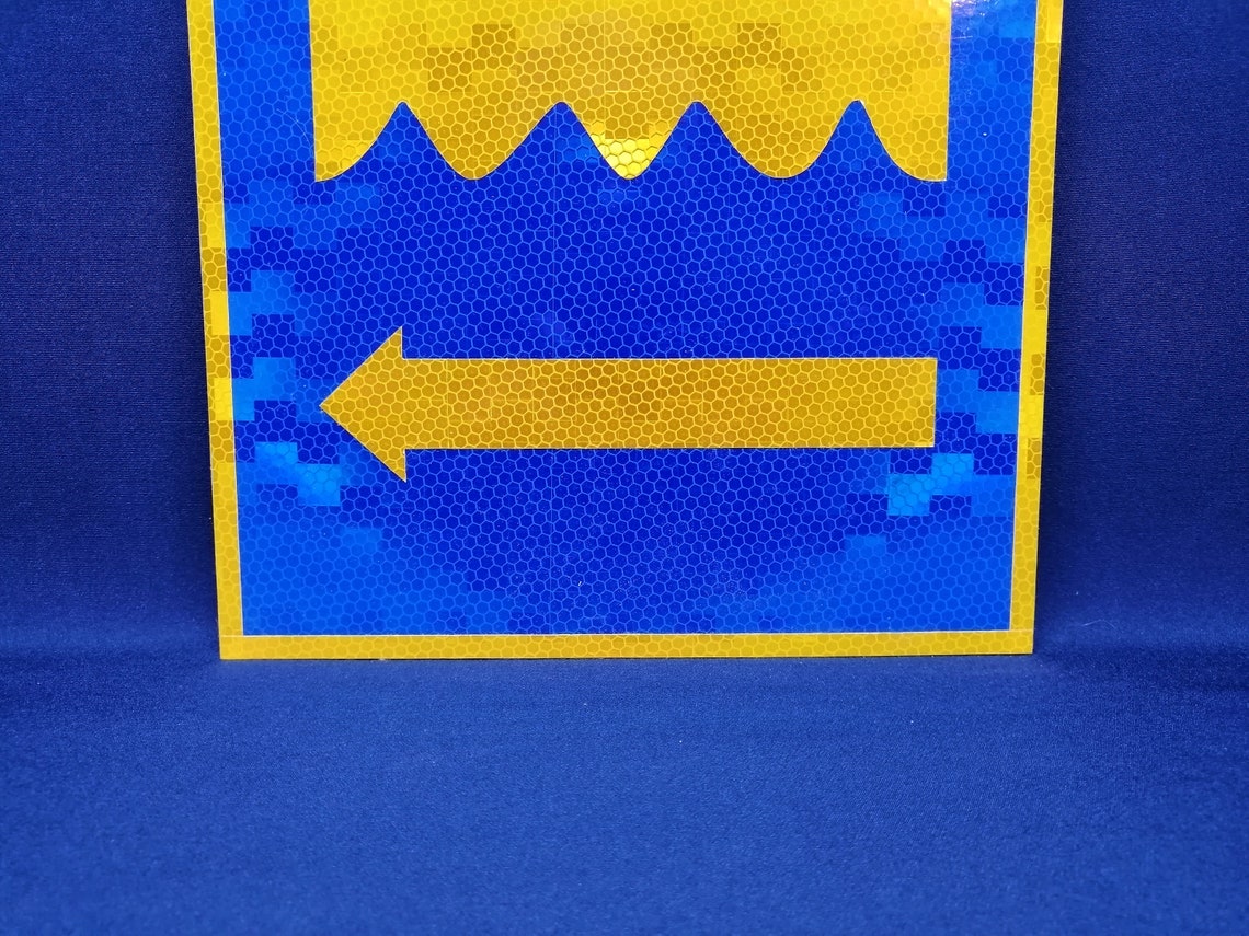 Vintage PLASTIC Sign Red Cross First Aid Station Sign - Etsy