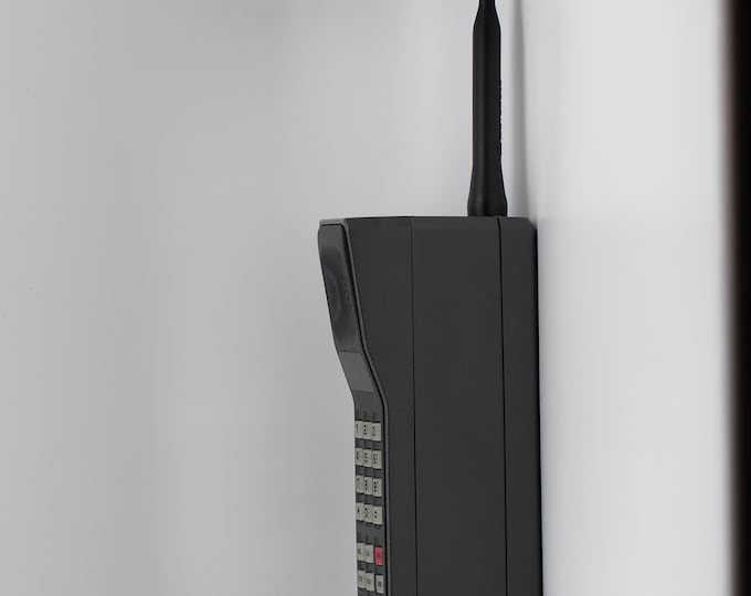 Vintage Motorola Brick Cell Phone Dynatac 8000 Series F09PDY8337AG ...