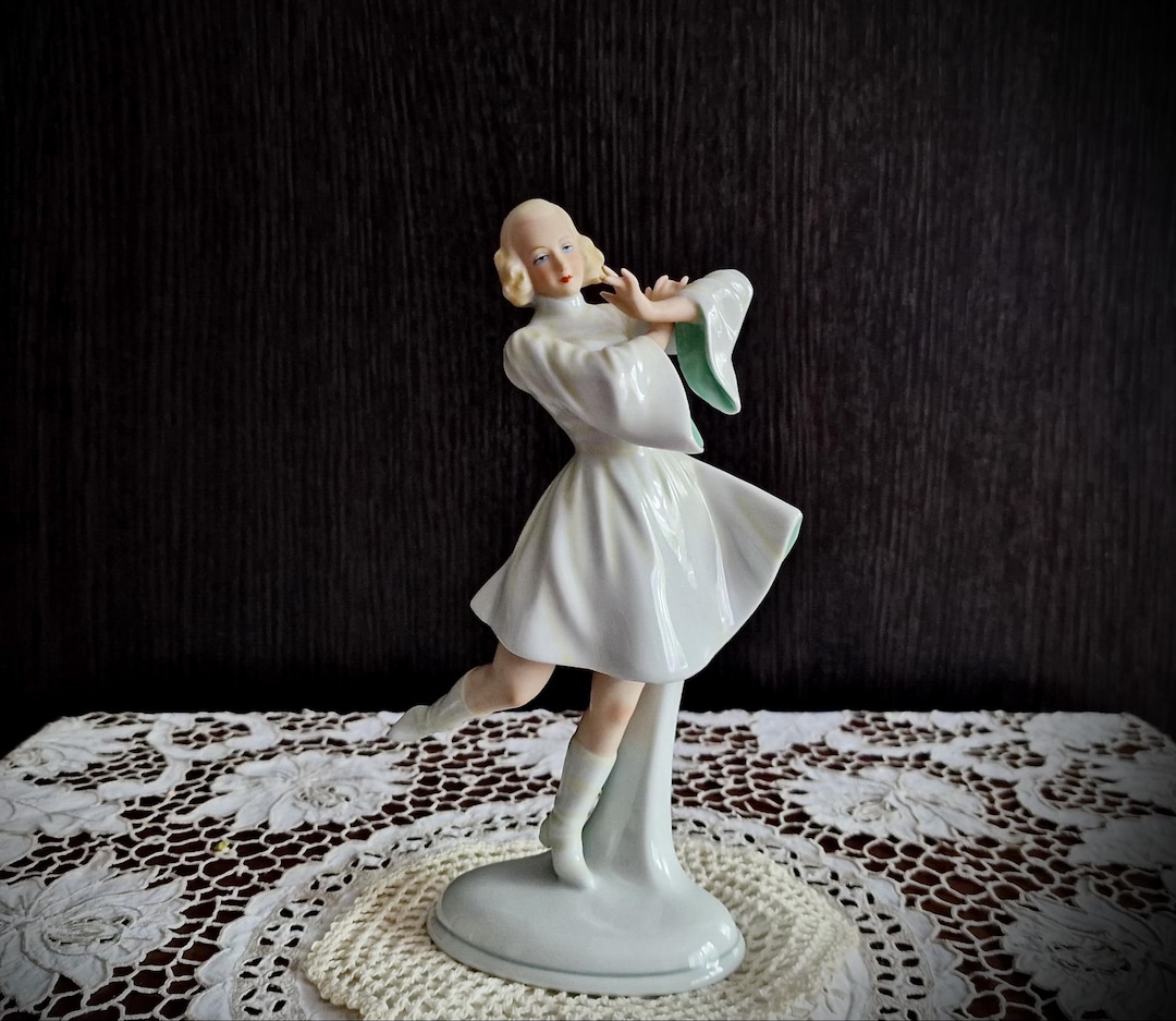 1926 - 1953 Schaubach Kunst Figurine - Wallendorf - Vintage Porcelain ...