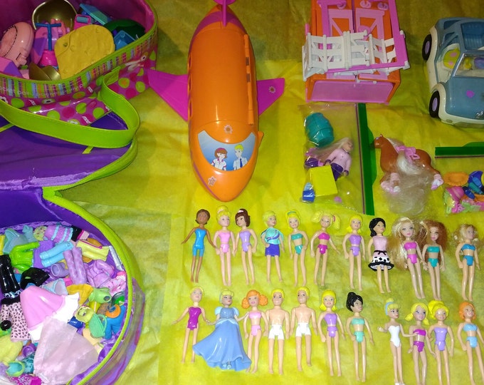 Large Polly Pocket Doll Lot, 24 Dolls, Rubber Clothes, Plane, Stable ...