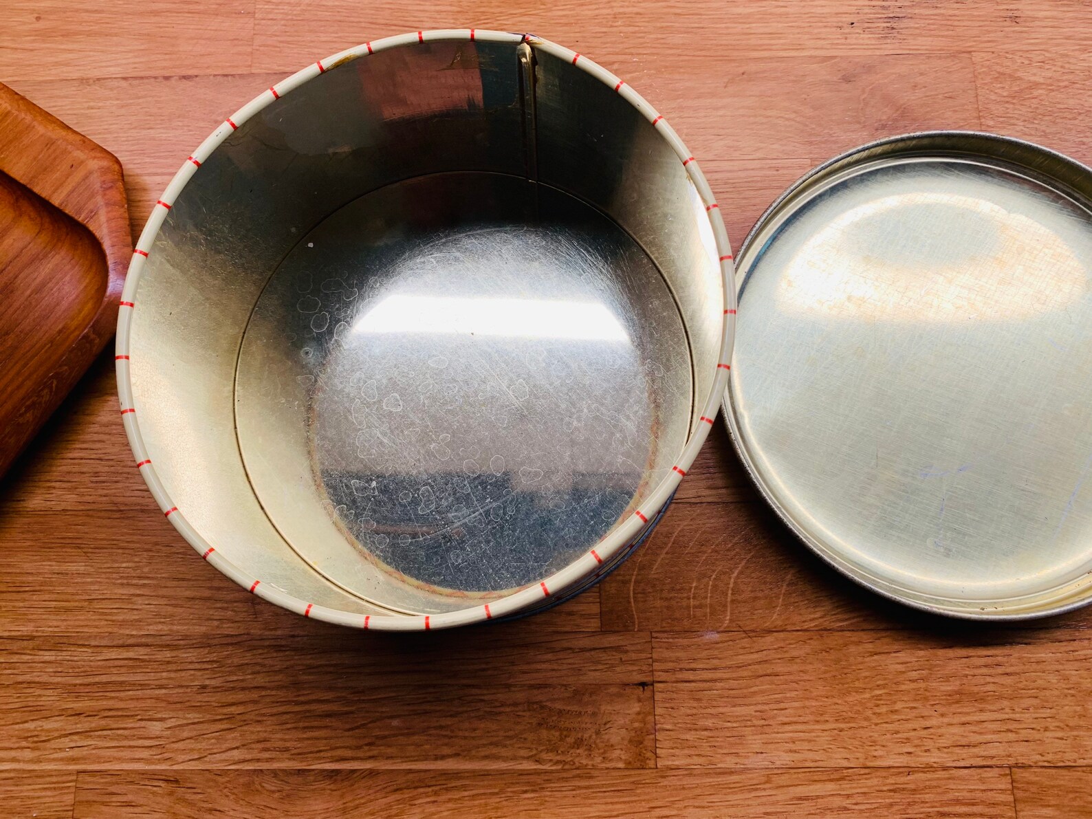 Vintage Metal Box / Tin, Honeycomb Pattern, Lidded Storage - Etsy