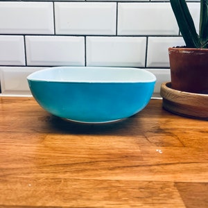 Vintage Pyrex Bowl, Blue White, Square Round, Nostalgic Kitchen - Etsy