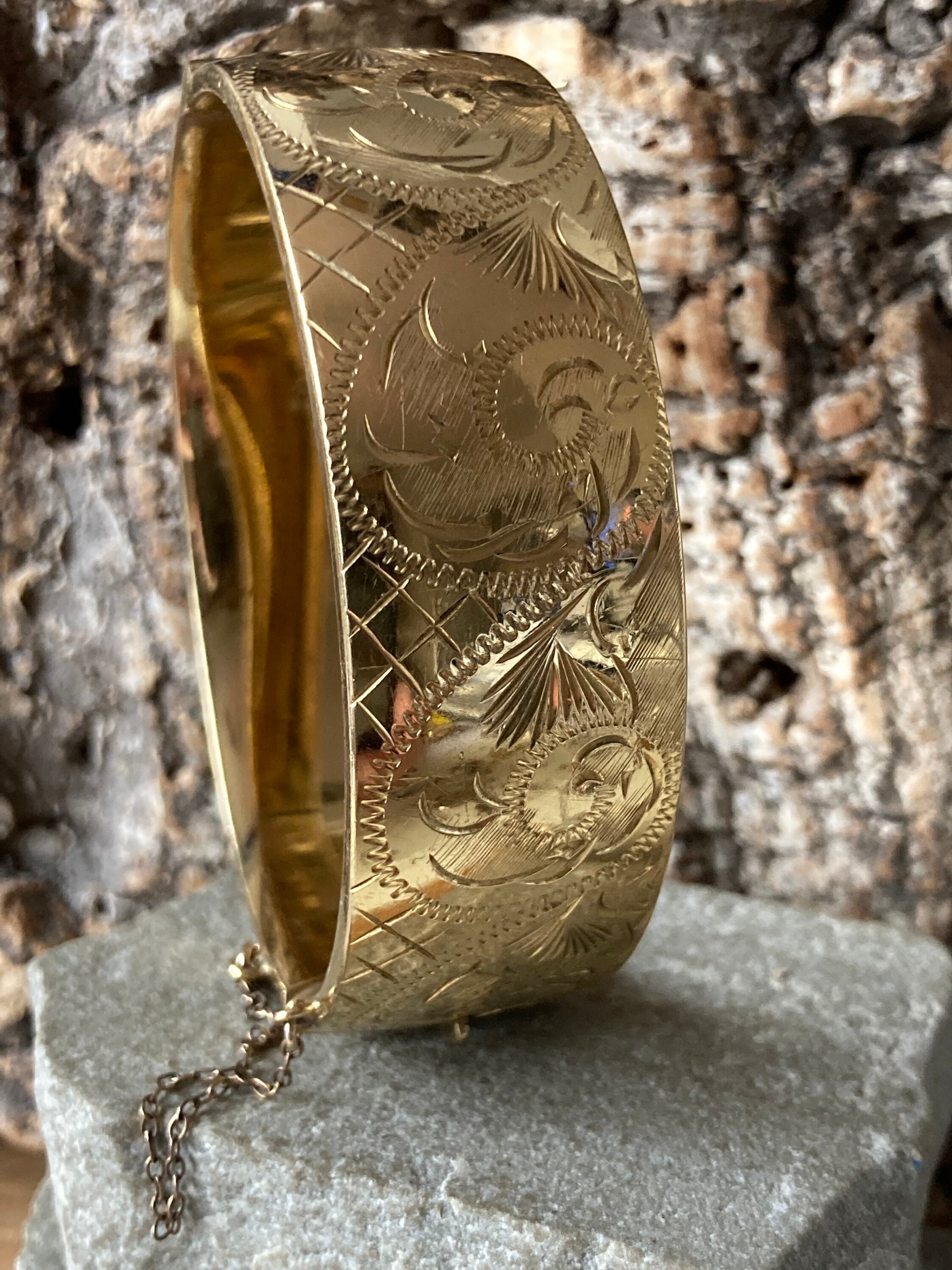 A Stunning Traditional 9ct Gold Metal Core Bangle SKU5030 - Etsy UK