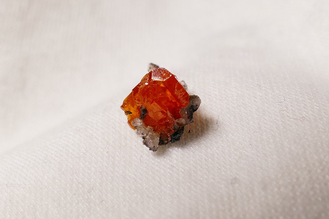Wulfenite Micromount Mineral Specimen From Arizona - Etsy