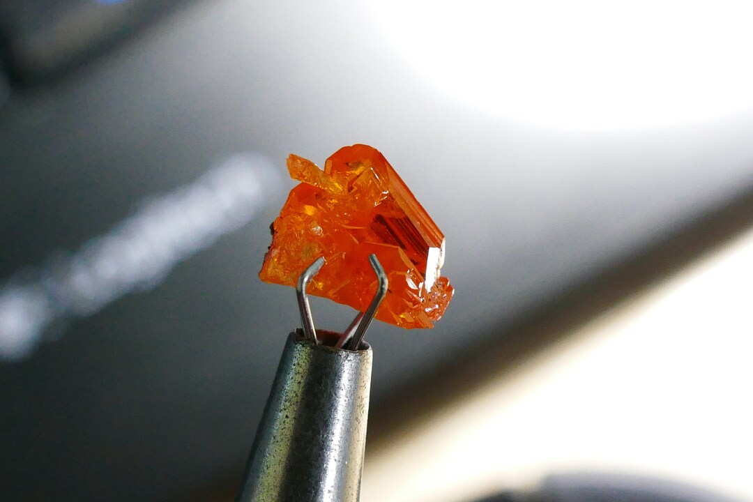 Wulfenite Thumbnail Mineral 2.56 Specimen From Arizona Size: 10*8*3.6 ...