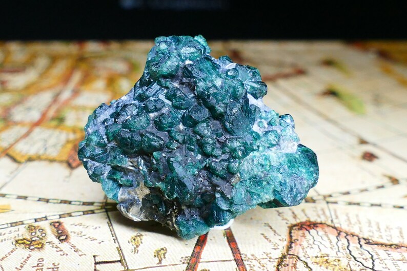 Natural Alexandrite Crystal Mineral Specimen Colour Changing - Etsy