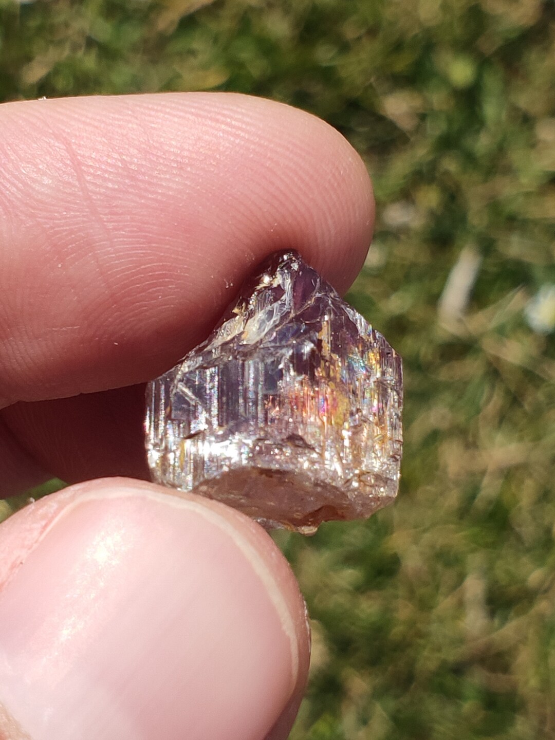 17.1ct V Twin Diaspore Crystal From Turkey, STRONG Color Change - Etsy