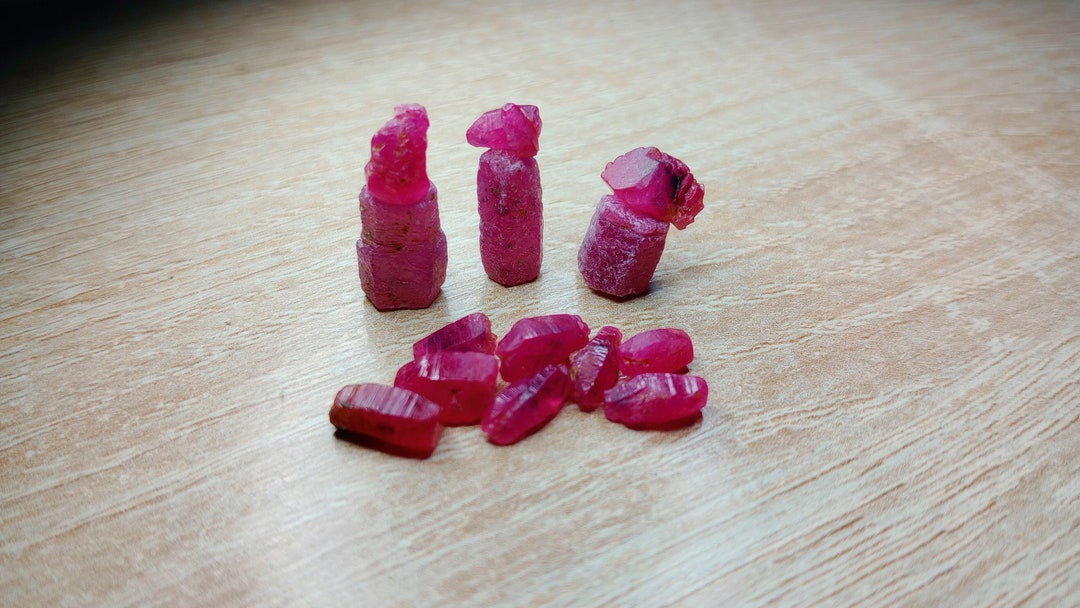 1.01 Natural Uncut Raw Ruby Crystals Specimens Deep Red Color Sizes: 6. ...