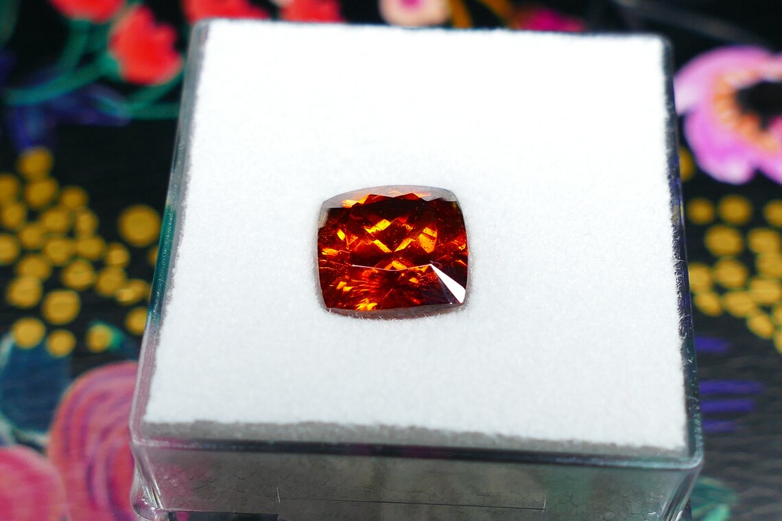 2.65ct Sphalerite Square Cut Gemstone From Spain Spanish | Etsy