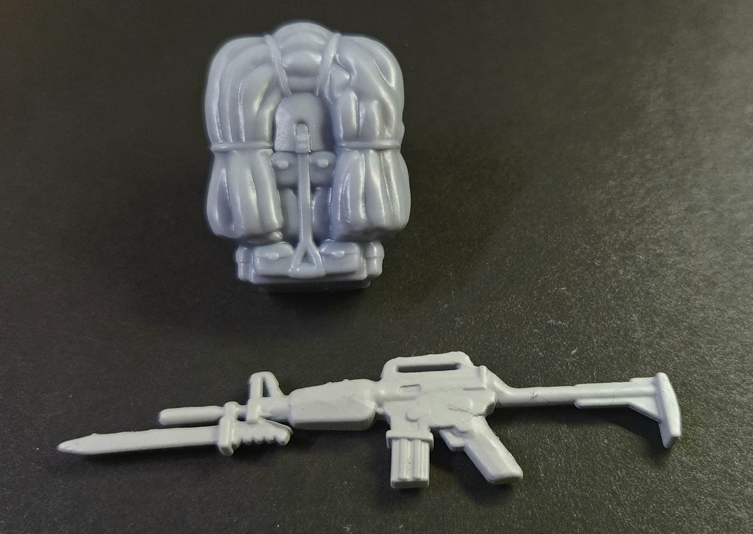 G.I. Joe Classified Airborne's Original Rifle & Backpack Combo 6 Inch ...