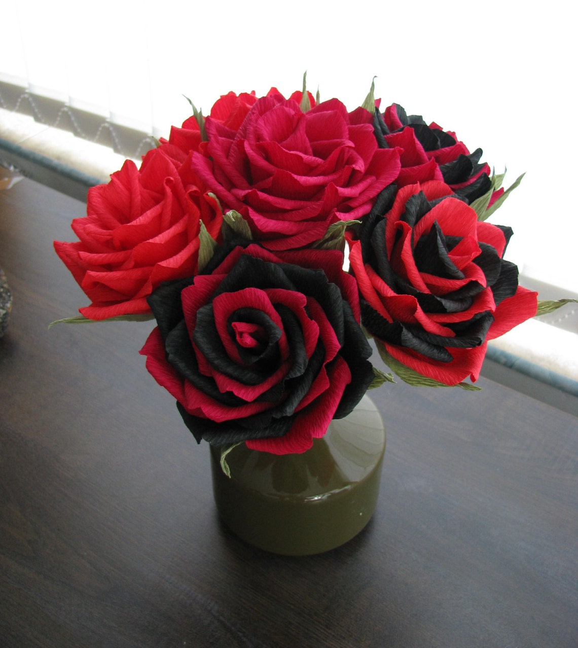 Bridal Flower/ Wedding Centerpiece/ Red Black Roses/ Dark Red - Etsy