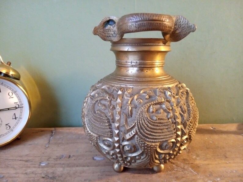 Rare Antique Bronze Sri Lankan Temple Ewer / Indian Holy Water Pot ...