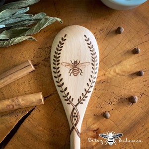 Farmhouse Woodburned Spoons - Hand Burned Pyrography Designs - Honeybee ...