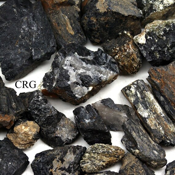 Toermalijngroep Mineralen Voor De Liefhebber Stapel Van Stenen