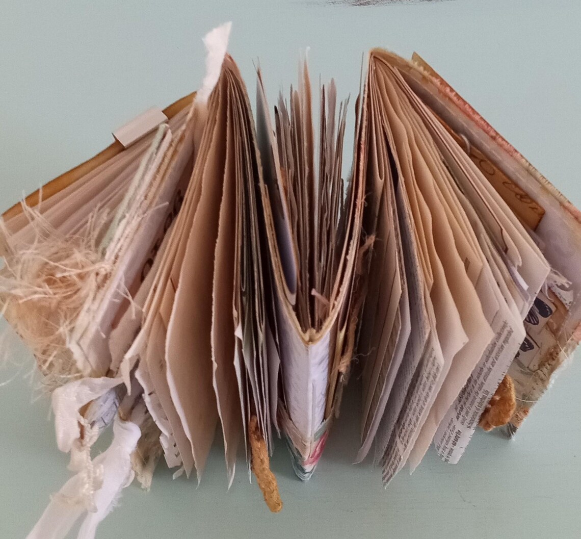 Mini Fabric ... Flip Flop Junk Journal, Handmade 4 Signatures. - Etsy