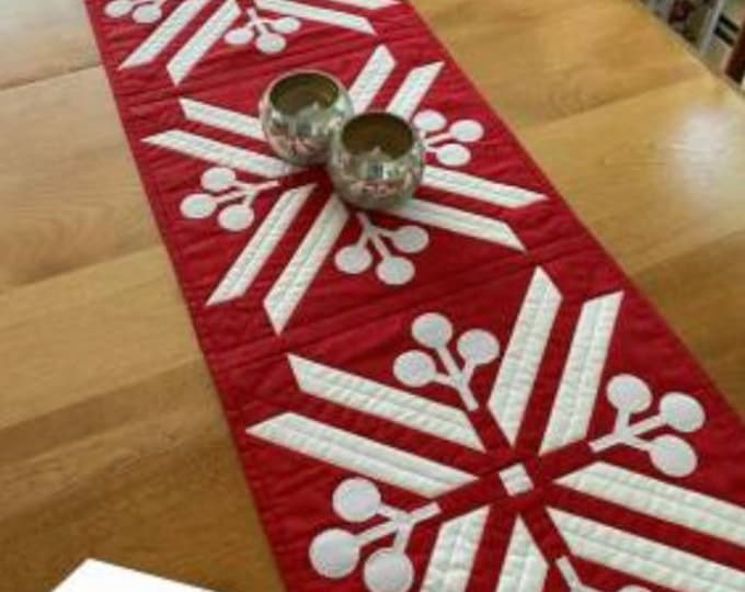 Snowberry Table Runners Pattern-poorhouse Quilt Designs - Etsy