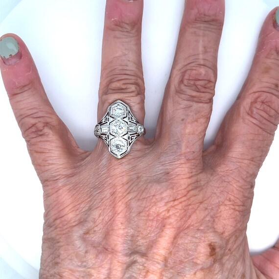 Antique platinum diamond dinner ring - Gem