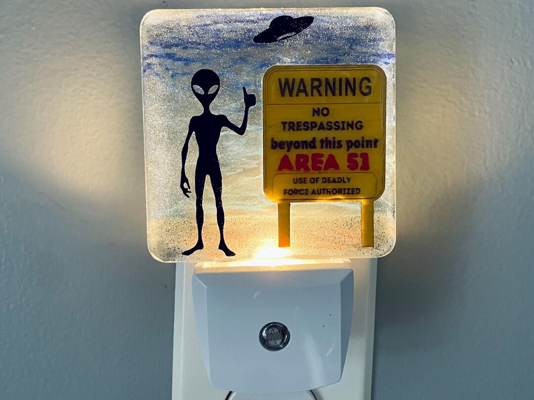 Area 51 Alien Night Light | Alien LED Night Light for Adults | Area 51 ...