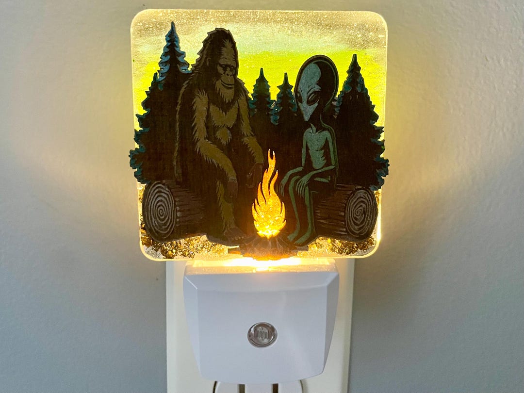 Bigfoot Alien Night Light | Alien Room Light | Alien Lamp Gift | Ufo ...