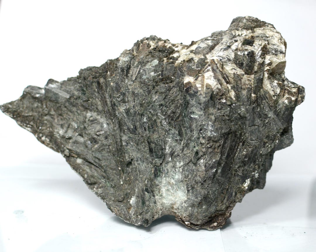 XL Green Fibrous Actinolite Mineral Specimen | Carlton Quarry, Chester ...