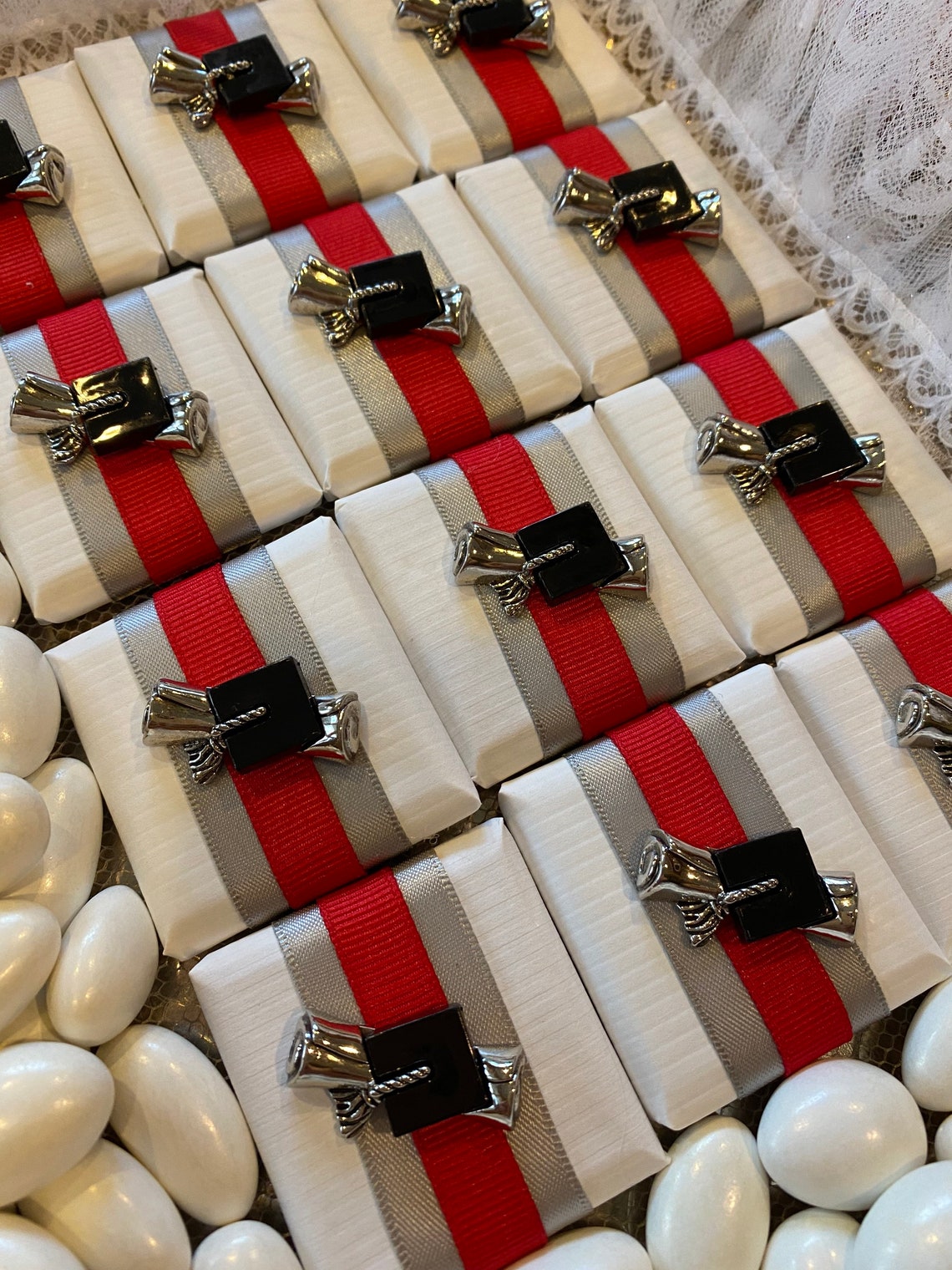 10 Graduation Favors Graduation Decorated Chocolate Favors - Etsy